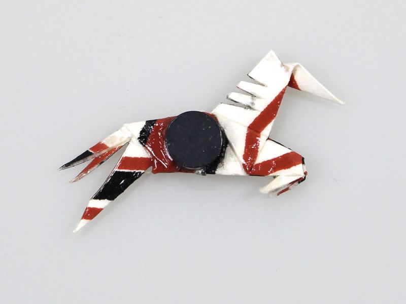 ORIGAMI-MAGNET SPRINGPFERD «CHOCOLAT» - Origami-Art.ch